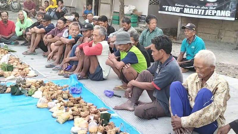 Proses Pelaksanaan Upacara Gumbregan Masyarakat Samin di Dusun Jepang ...